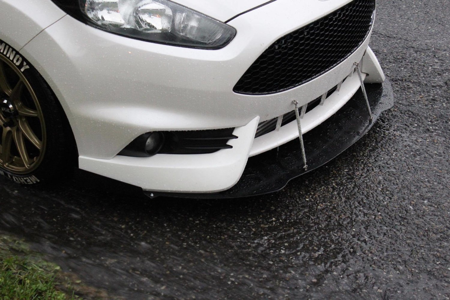 Maxton Design Ltd: Elevating Your Ford Fiesta with Front Splitters ...